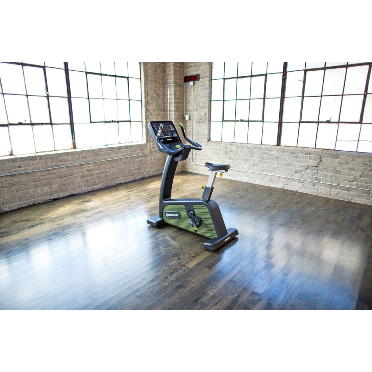 SportsArt G576U Status Eco-Power Upright Cycle | Athlete Recovery Depot